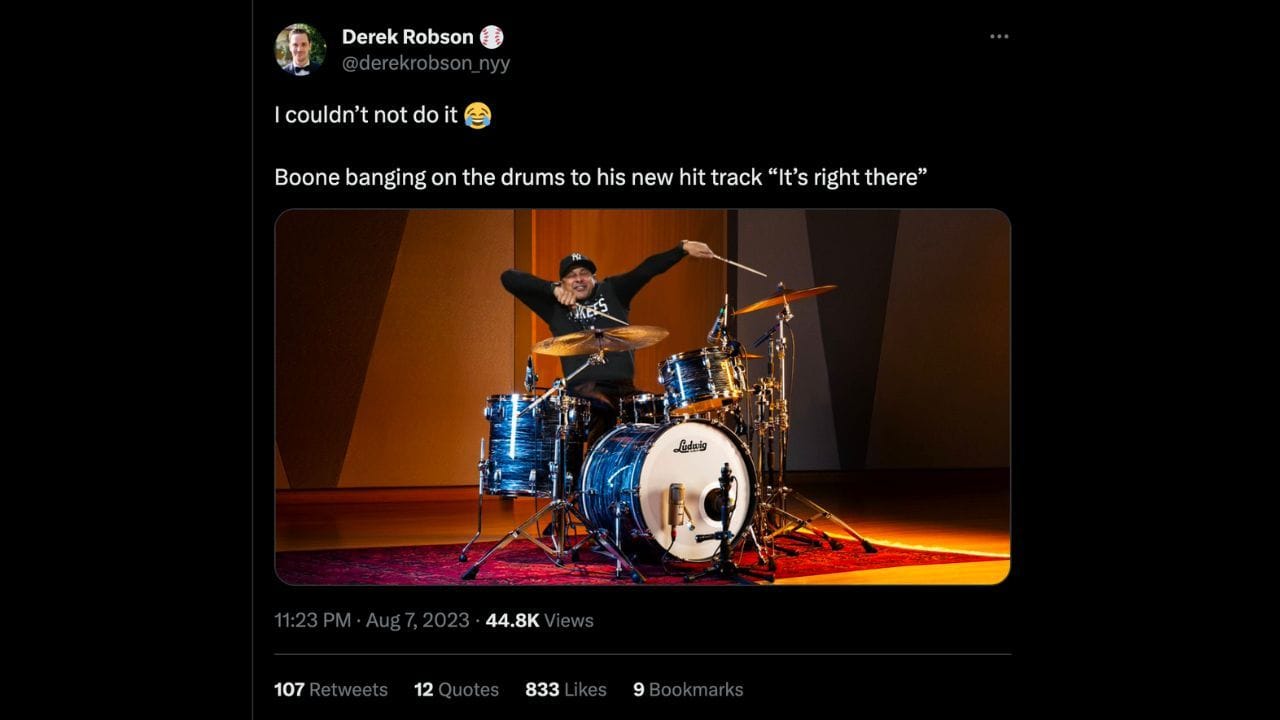 Aaron Boone's animated mimicry of umpire initiates meme fest from MLB fans