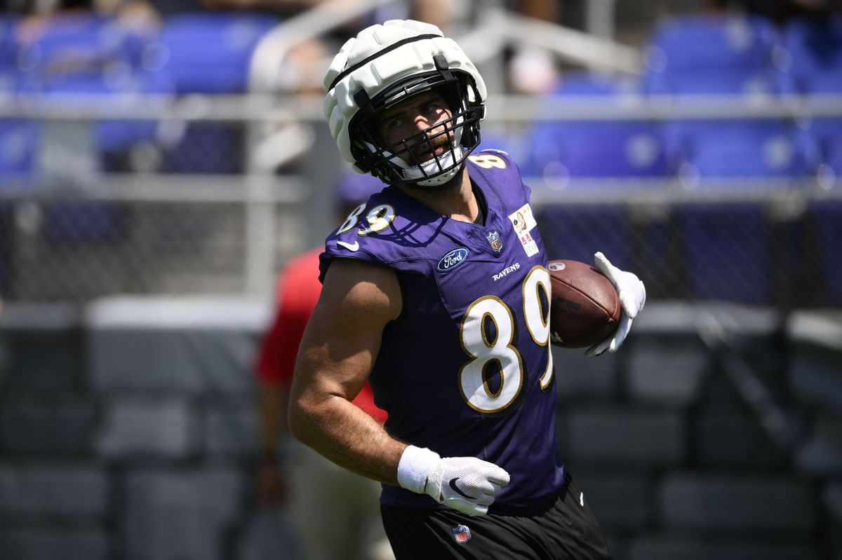 WATCH: Ravens TE Mark Andrews powerslams Commanders' Danny Johnson in ...