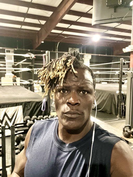 "Welcome back", "I miss you" – Fans react as popular WWE star prepares ...