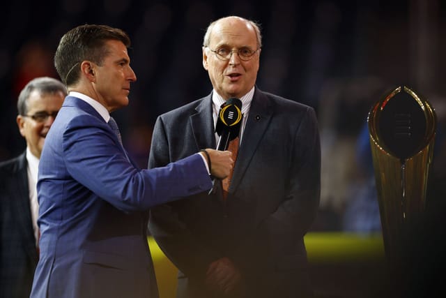 CFP ED Bill Hancock adopts a cautious stance on conference realignment ...