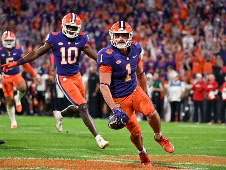 Top 10 college football alternate uniforms ft. Michigan, Ohio State ...