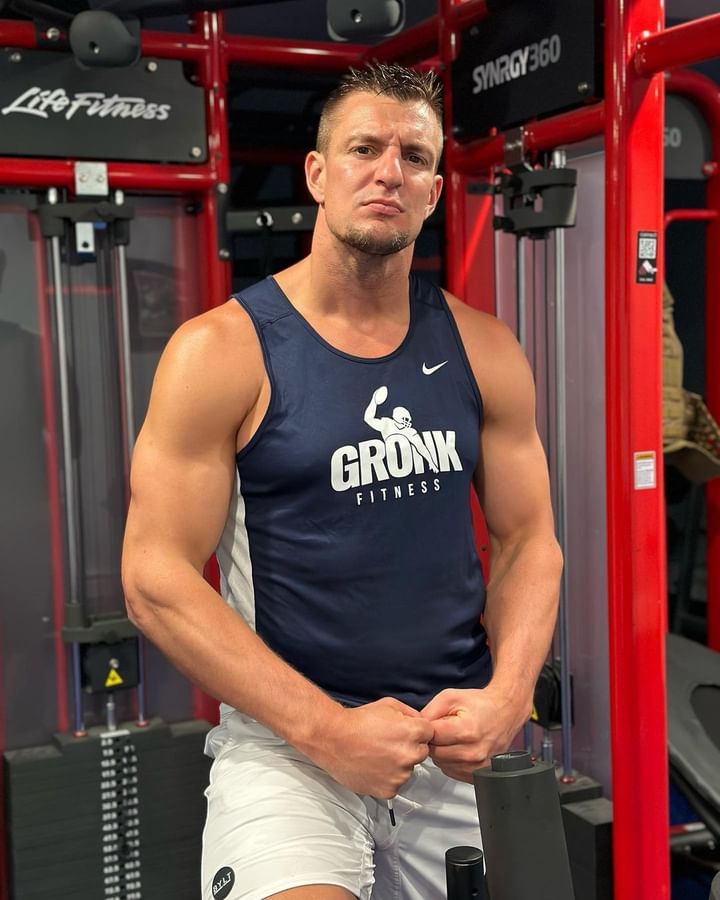 How old is Rob Gronkowski? | Rob Gronkowski's Age Revealed