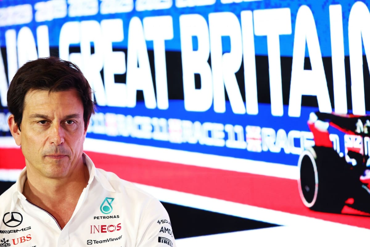 Former F1 champion says he was told to “pick up boxing” when Lewis ...