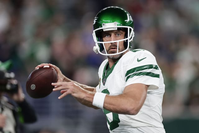 5 oldest quarterbacks playing in NFL 2023/2024 season