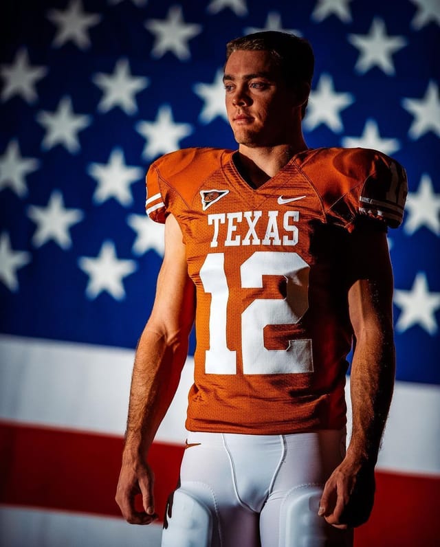How Tall is Colt Mccoy? | Colt Mccoy Height Revealed