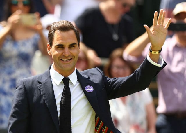 Federer: "Forever grateful for the legendary RF fan club" - Roger ...