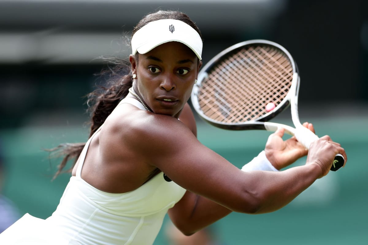 Sloane Stephens: "This is so cute" - Sloane Stephens receives special ...