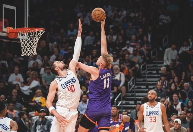 How tall is Jock Landale?