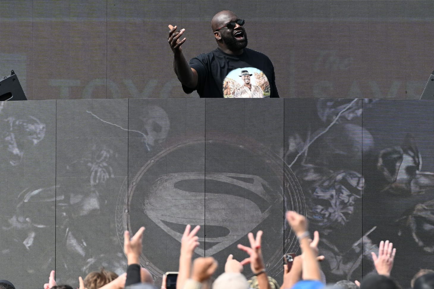 Shaquille O'Neal joins forces with LA rap group for stunning music ...