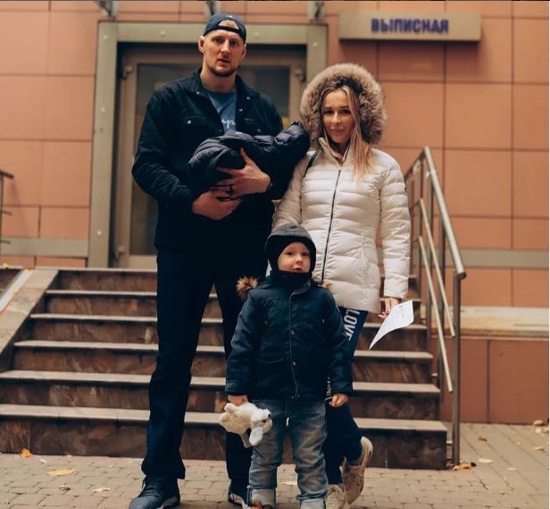 Who is Alexander Volkov's wife?