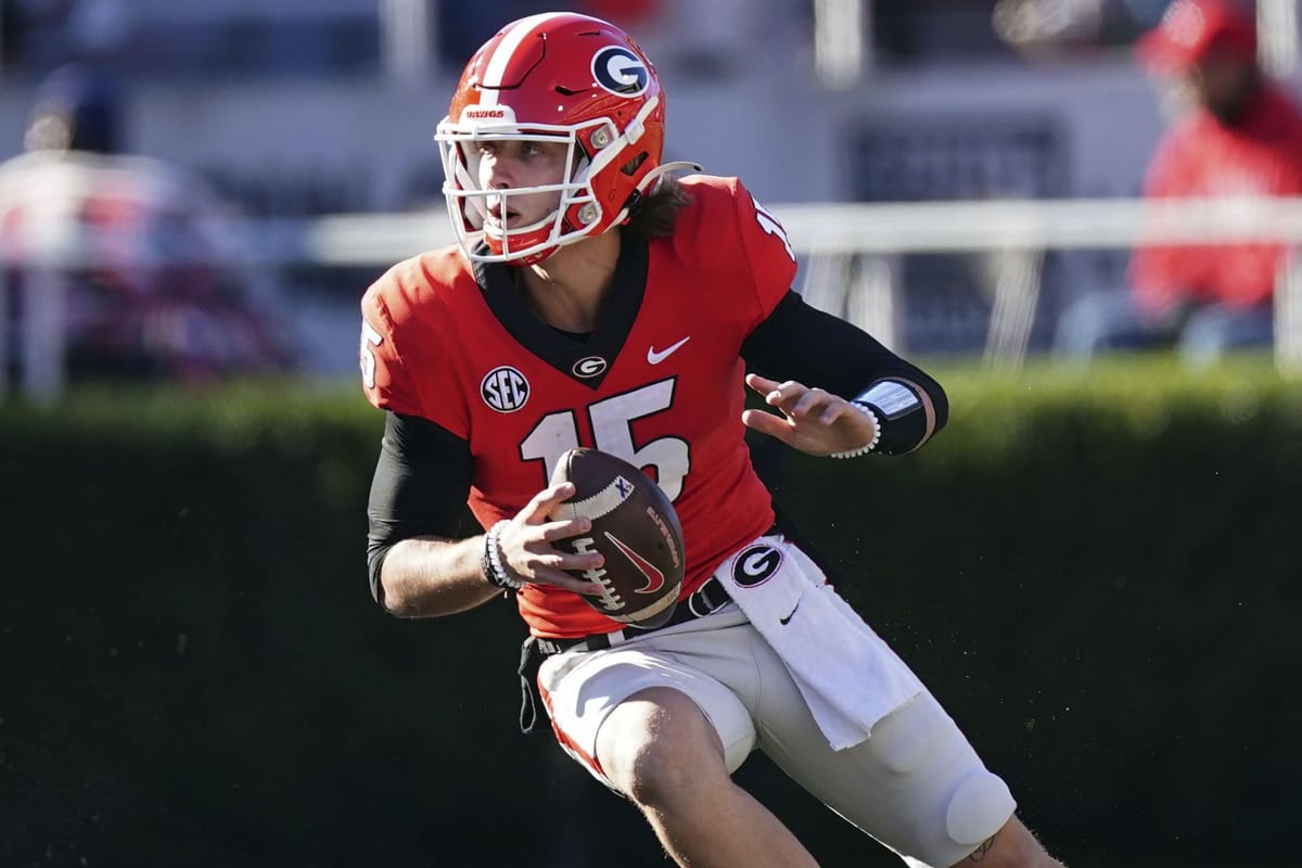 Who is Georgia's starting QB today? Exploring Bulldogs' QB depth chart ...