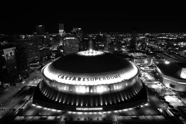 What is the Capacity of Caesars Superdome Stadium?