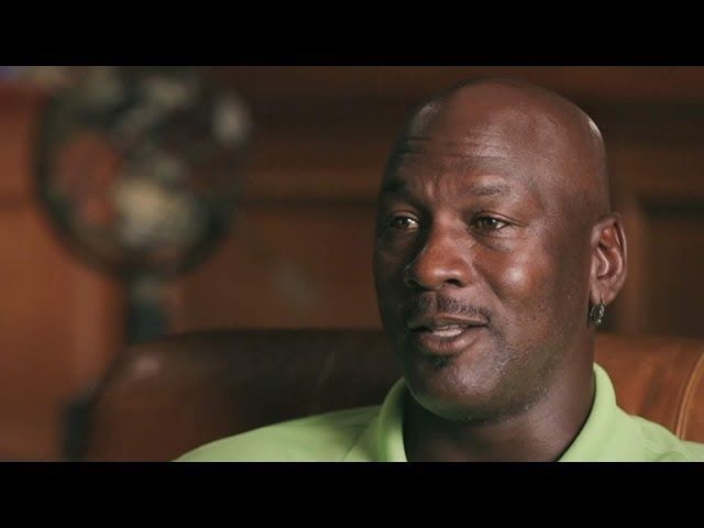 5 times Michael Jordan dunked on NBA Legends