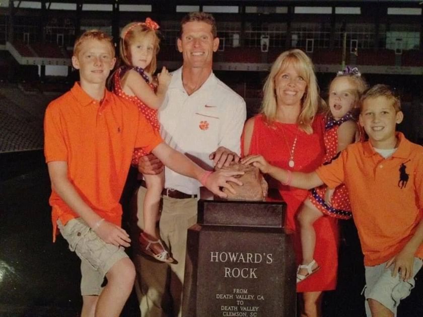 Who is OU coach Brent Venables wife, Julie Venables?