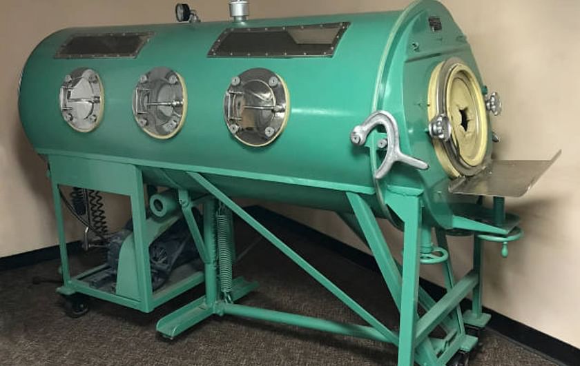 Guy With Iron Lung Texan Guy Afflicted With Polio Lives In An Iron Lung For More Than 70 Years