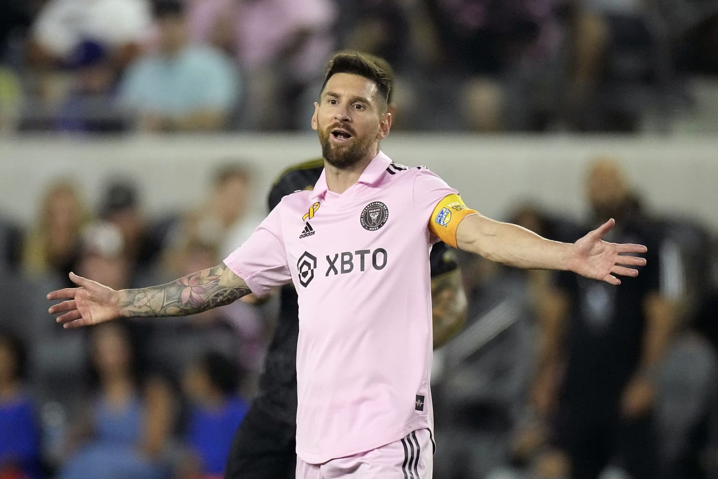 “Messi never got this love in Paris”, “All thanks to Messi’s bodyguard ...