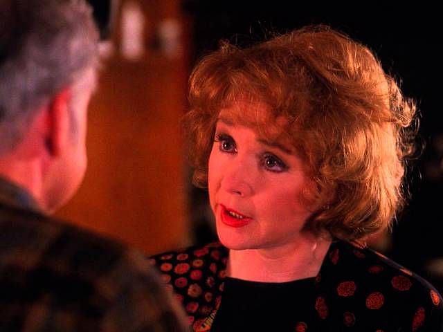 Which Role Did Piper Laurie Play In Twin Peaks Details Explored As Oscar Nominated Film Star