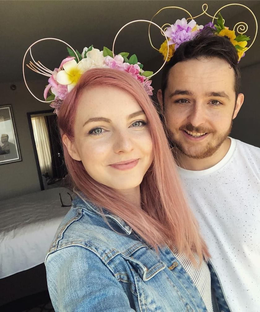 SmallishBeans's Profile, Net Worth, Age, Height, Relationships, FAQs