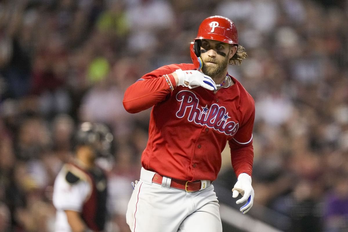 MLB fans defend Bryce Harper after slugger's accidental collision with ...