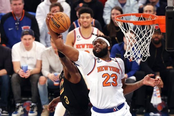 How much is Mitchell Robinson's Contract?