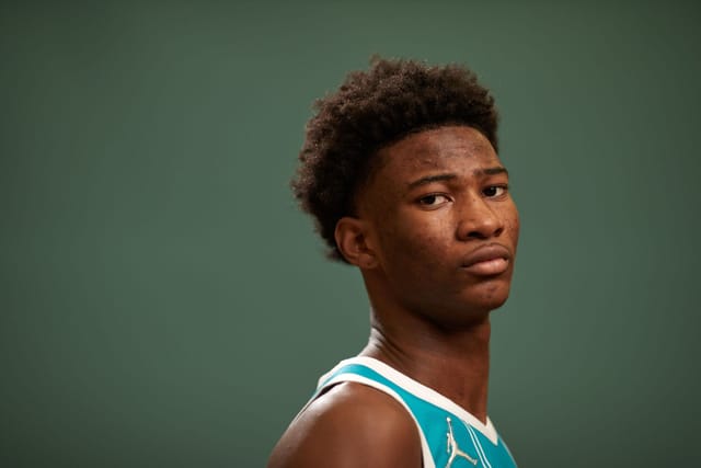 "End of an error" - Fans are roasting Kai Jones as Hornets waive him ...