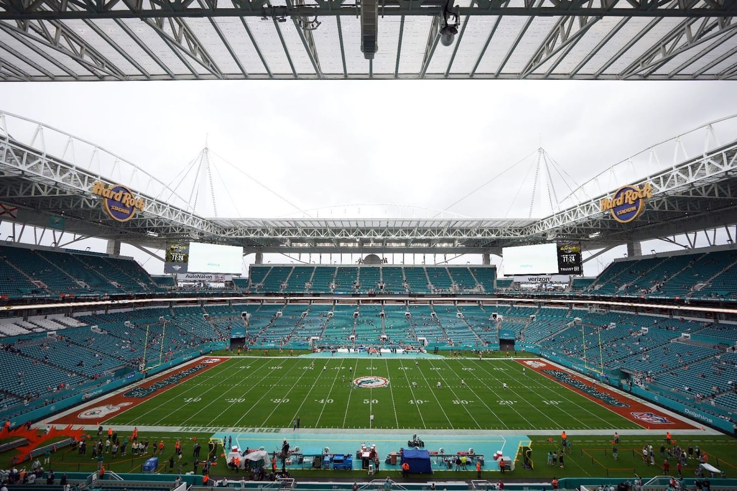 What is the capacity of Hard Rock Stadium?