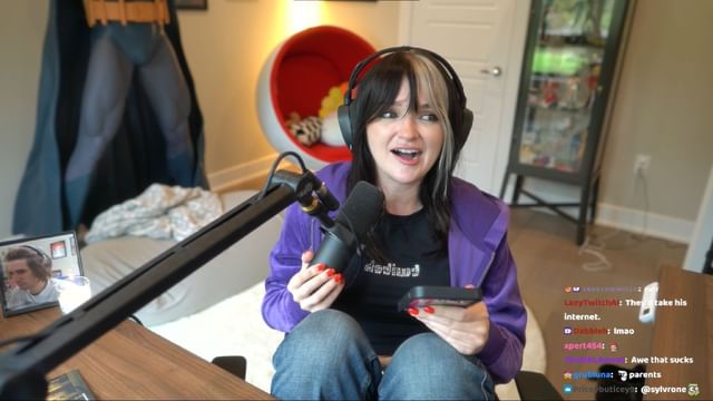 Twitch streamer PeachJars shares an "unhinged" voice note from a ...