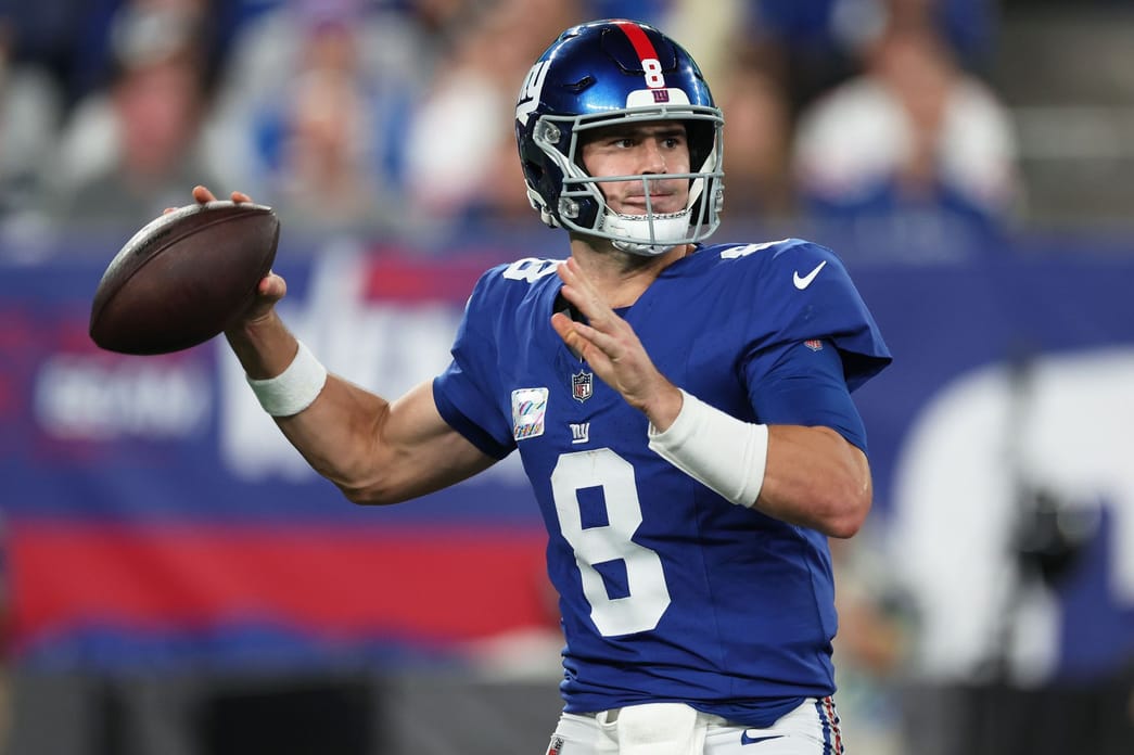 Daniel Jones piles up interceptions for toothless New York Giants as ...