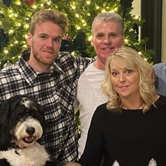Who are Connor McDavid's parents, Brian and Kelly McDavid?