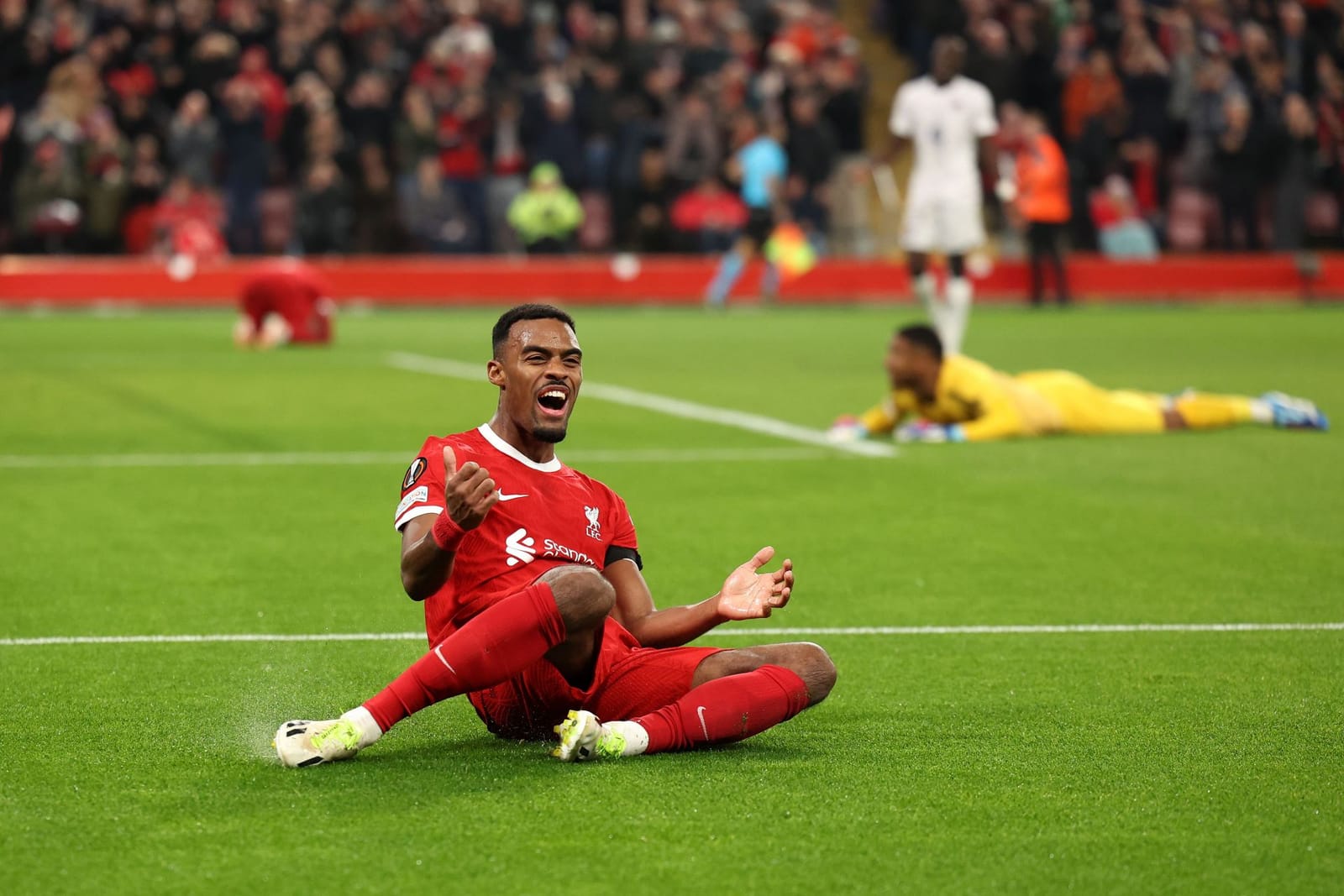 "I loved David Beckham" - Liverpool-linked star reveals his favorite ...