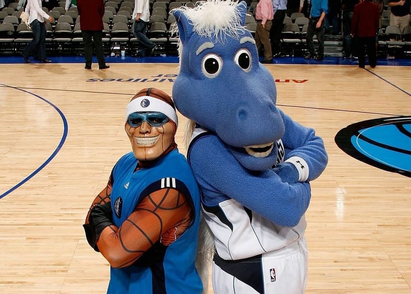 What is Champ and Mavs Man's Salary?
