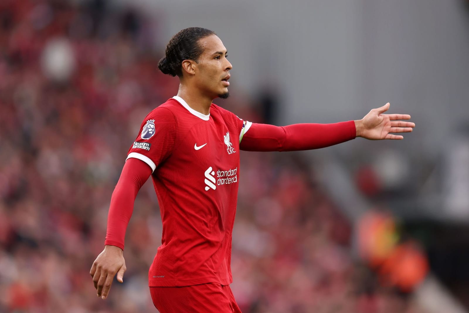 “Van Dijk, at his peak, is the best defender that has ever lived” – Ex ...