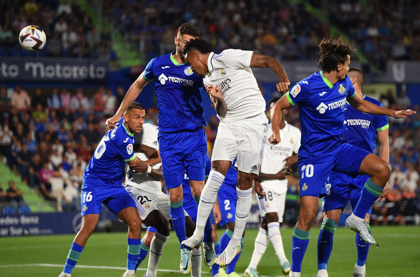 5 best headers of the ball in world football right now