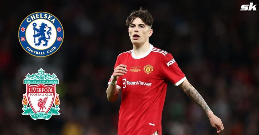 "Returned home with this beautiful band" - Manchester United star ...