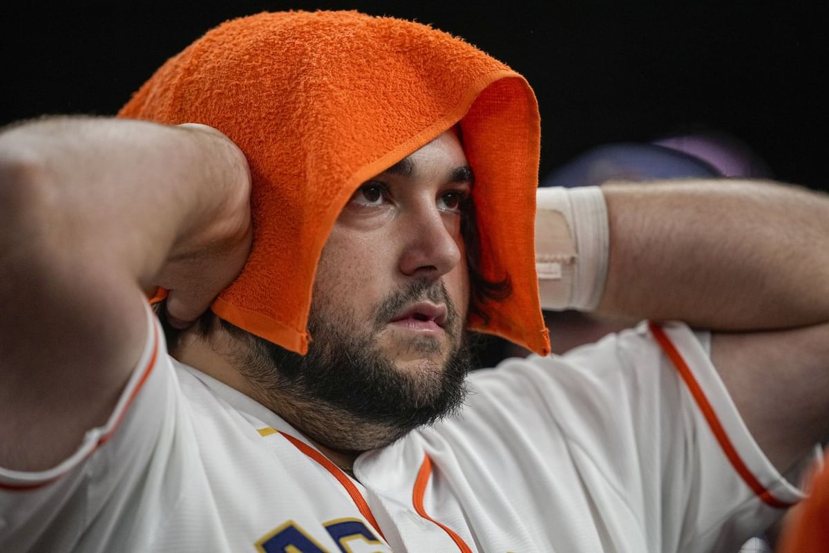 Astros fans aim jibe at embattled Martin Maldonado after Dusty Baker's ...