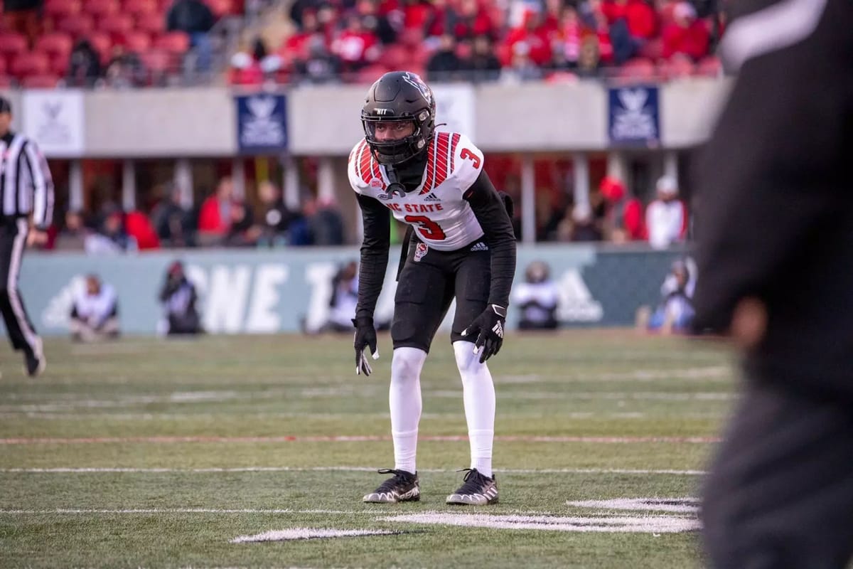 Who is Aydan White's girlfriend?