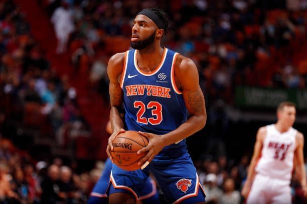 Why did Mitchell Robinson skip college?