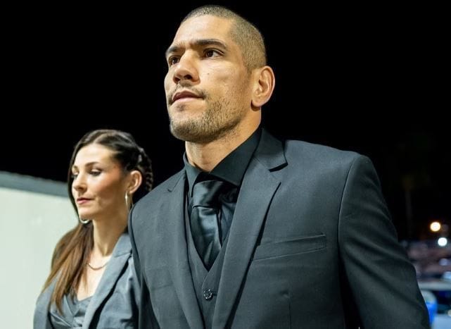 Who is Alex Pereira girlfriend, Merle?