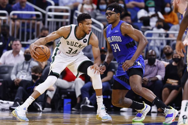 Milwaukee Bucks Injury Report (Nov. 11): Latest update on Damian ...