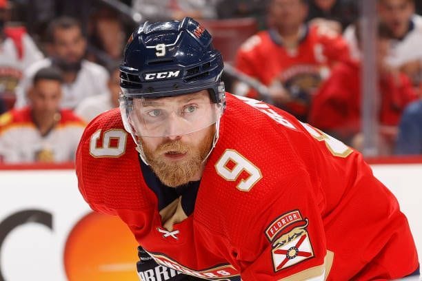 Who is Sam Bennett’s Girlfriend? Meet Elizabeth Mackay