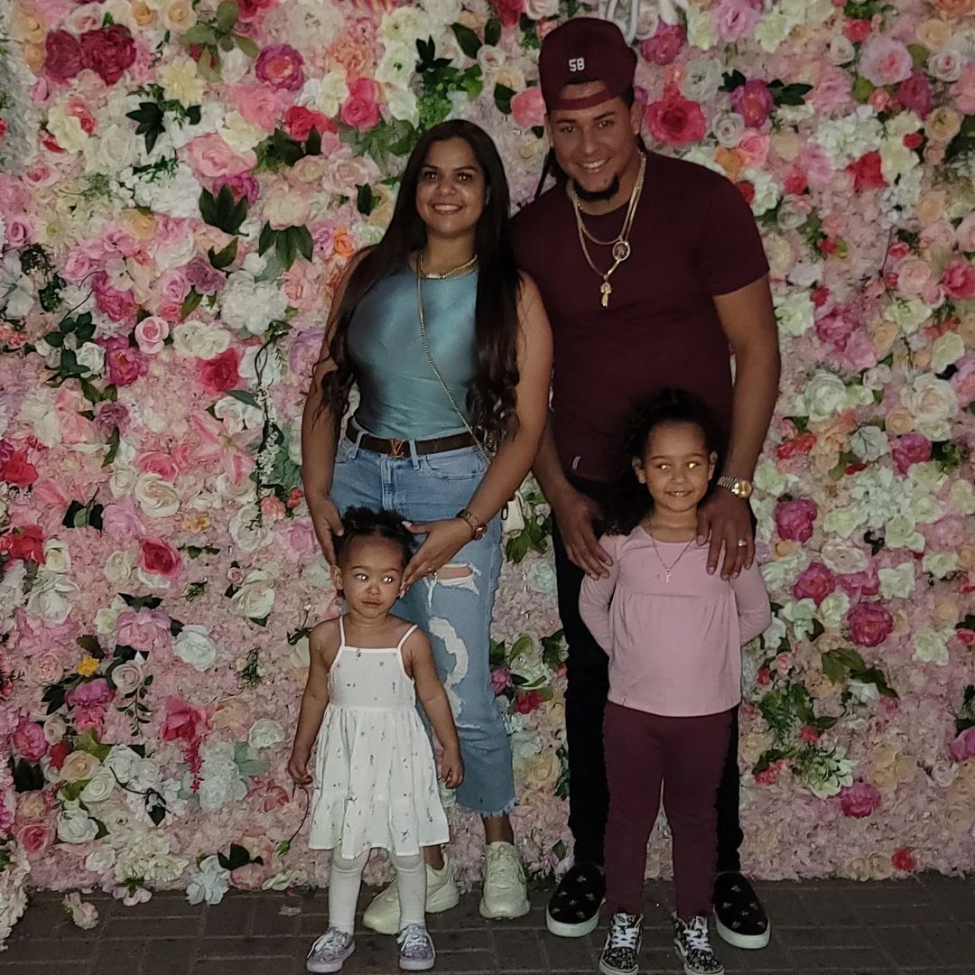 Who is Luis Castillo Wife?