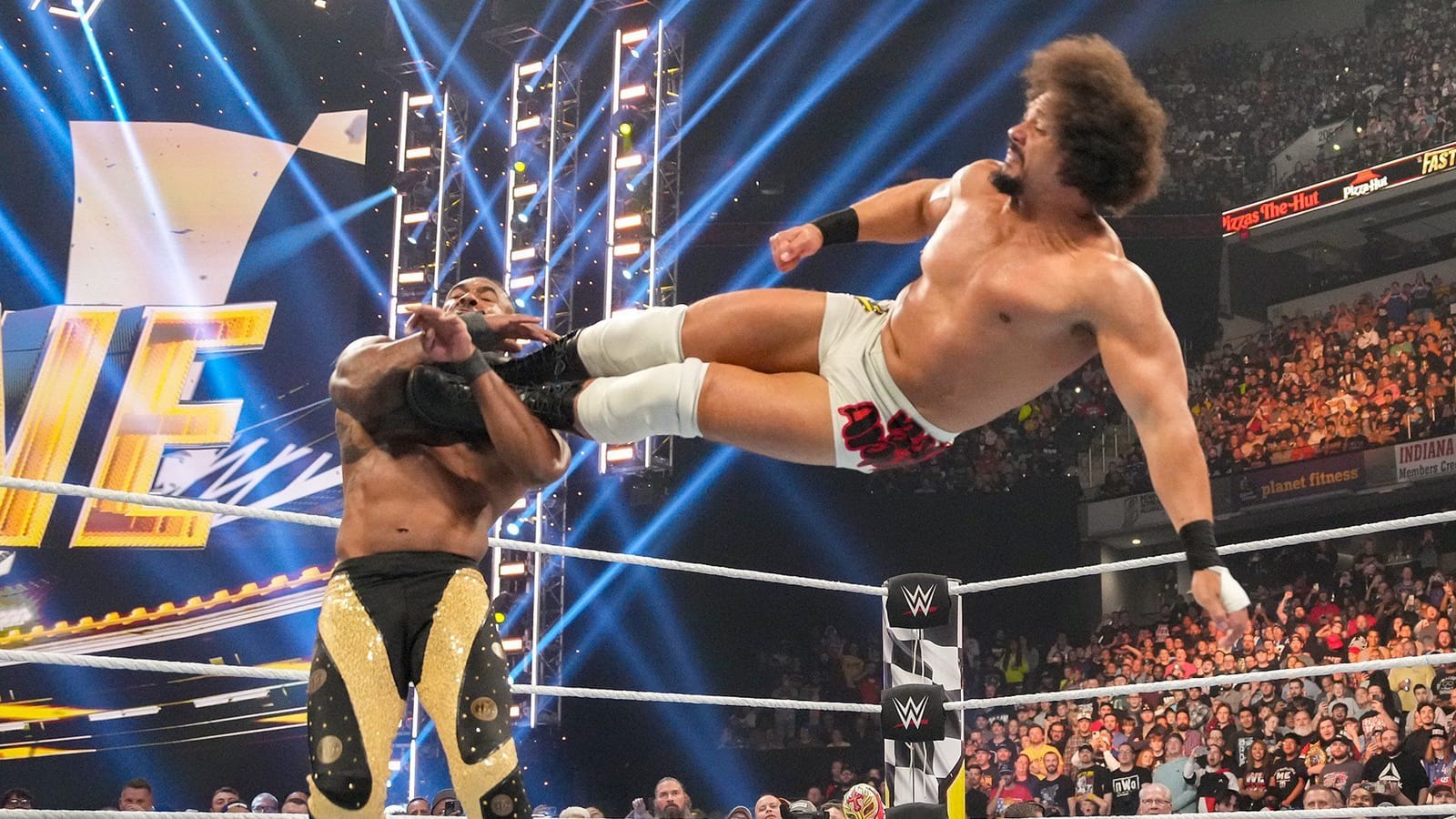 4 possible finishes for Carlito vs. Santos Escobar at WWE Survivor ...