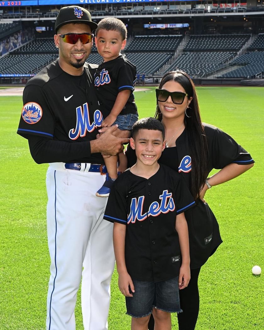 Who is Edwin Diaz Wife?