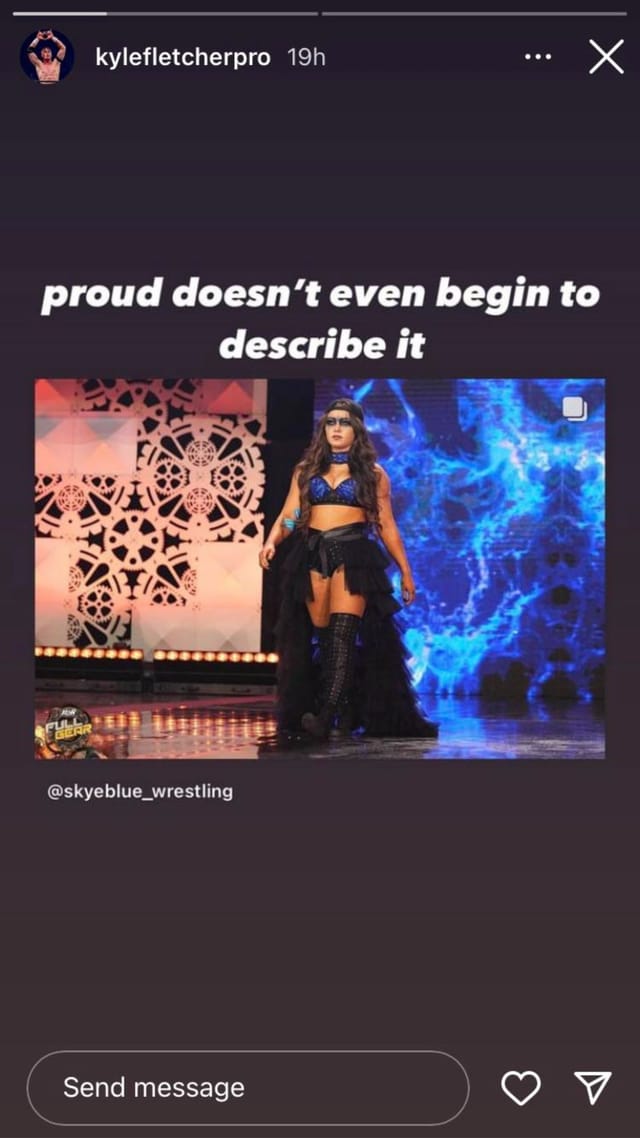 Recently-signed AEW star reacts to Skye Blue debuting a new look