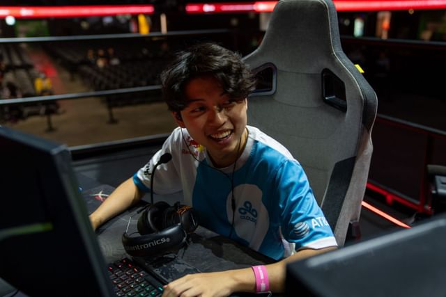 OXY Valorant settings (2023): Crosshair, configuration, keybinds, sensitivity, and more