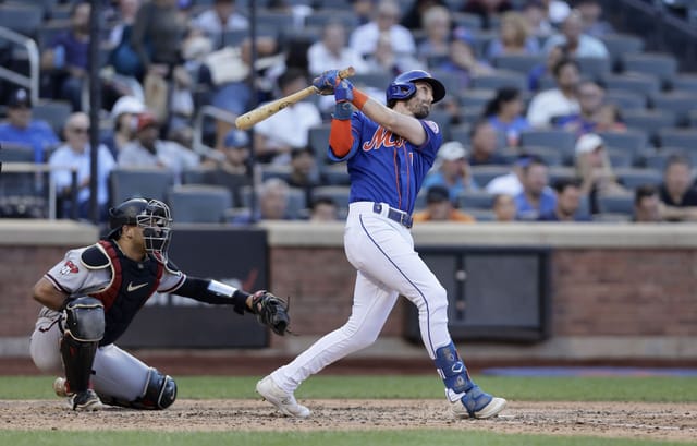 Francisco Lindor jests with Jeff McNeil after Mets 2B captures NL ...