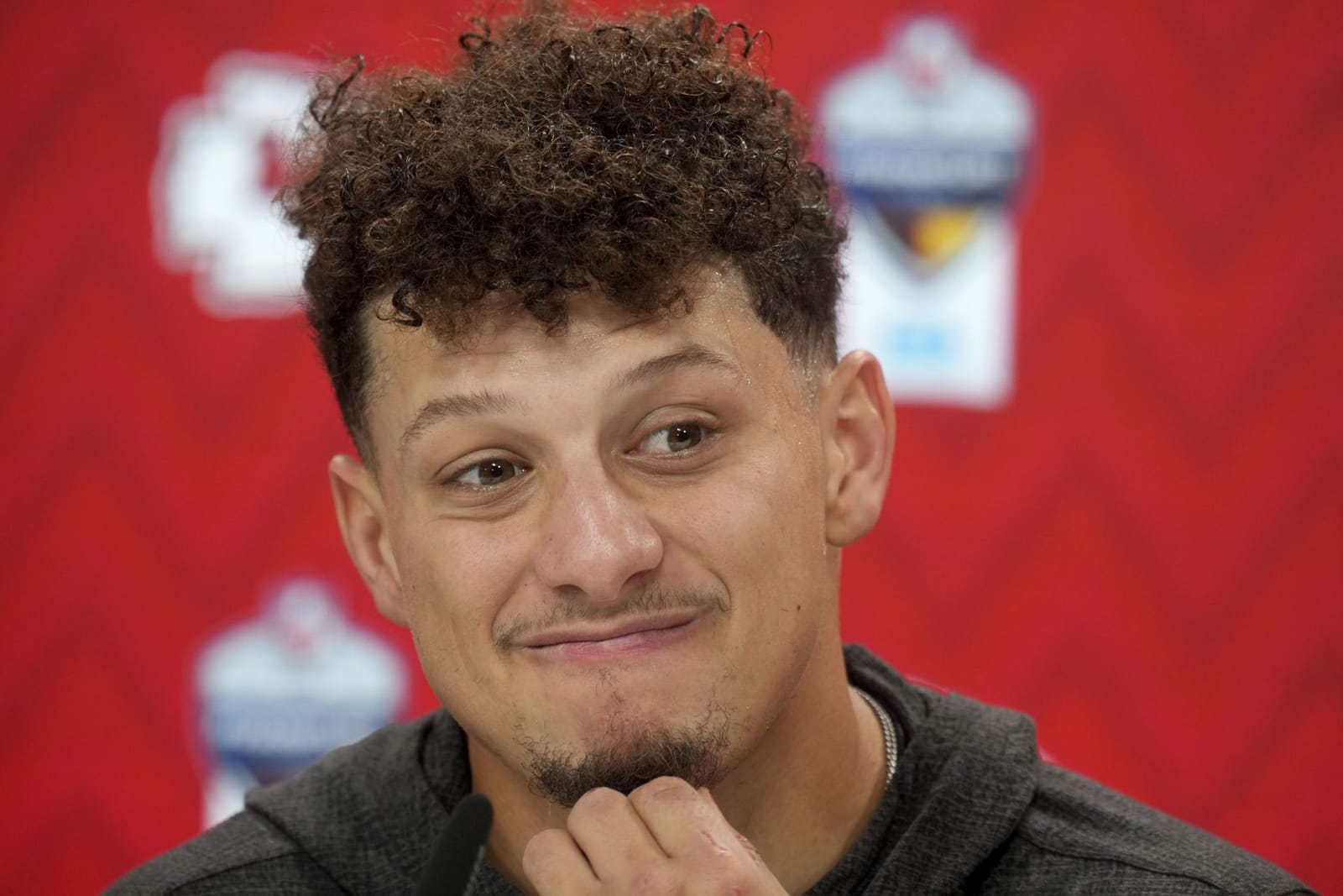 Watch: Patrick Mahomes in attendance to support Dallas Mavericks ...