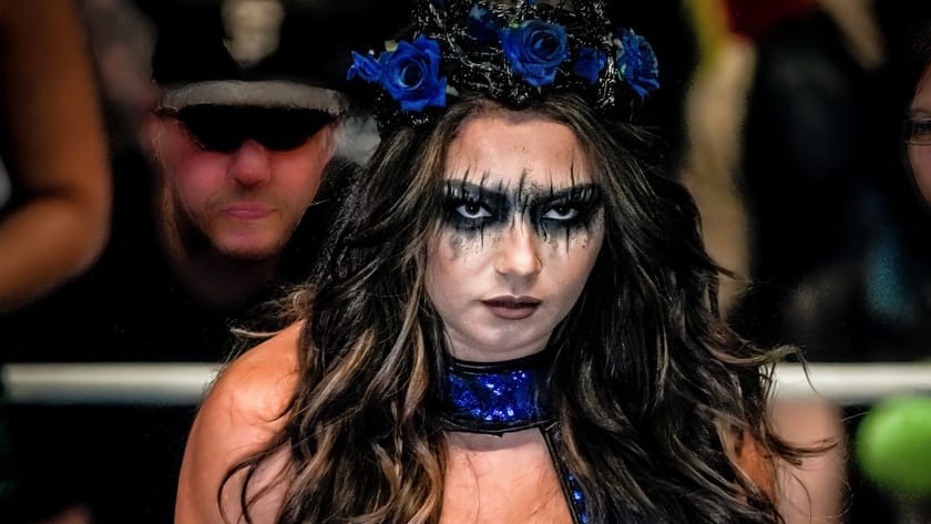 Recently-signed AEW star reacts to Skye Blue debuting a new look