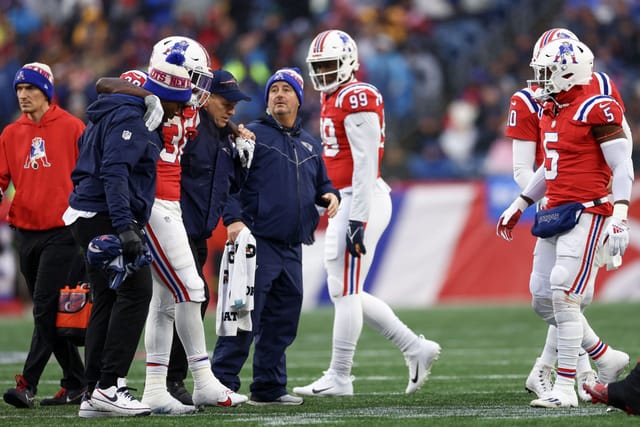 Rhamondre Stevenson injury update: Latest on Patriots RB after Week 13 ...