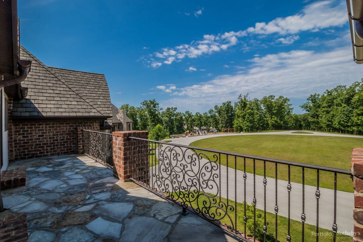 Inside Phillies icon Cole Hamels' $9,750,000 former mansion, donated to ...